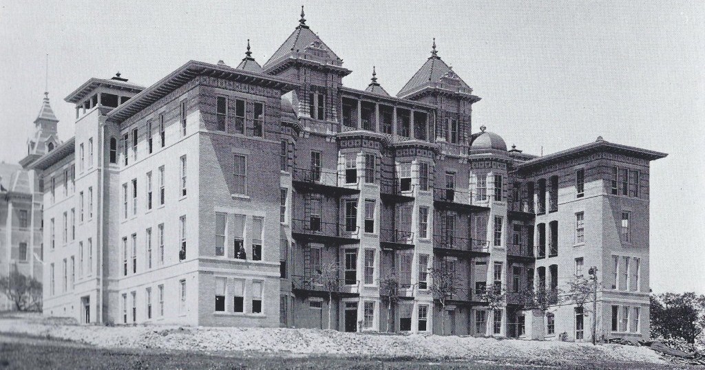 Remembering Old B. Hall | The UT History Corner