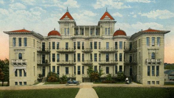 Remembering Old B. Hall | The UT History Corner