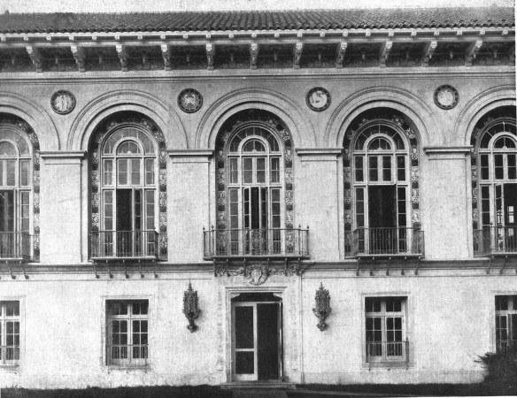 “Coats on in the Library!” | The UT History Corner